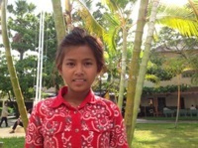 Srey Roth from Cambodia raised $300 to repair her fractured elbow. | Watsi