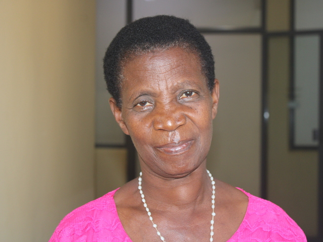 Success! Gladys from Malawi raised $1,015 to fund a thyroidectomy. | Watsi