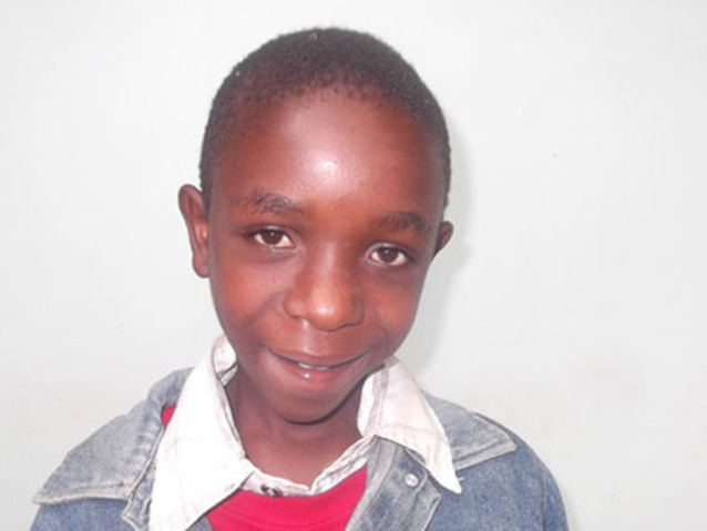 Mwinde from Kenya raised $450 to get healthy. | Watsi