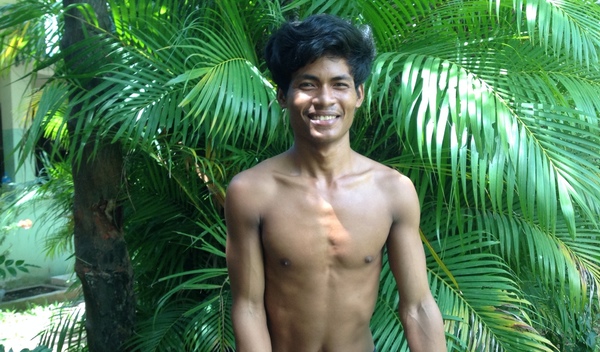 Success! Sokchea from Cambodia raised $425 to fund knee surgery. | Watsi