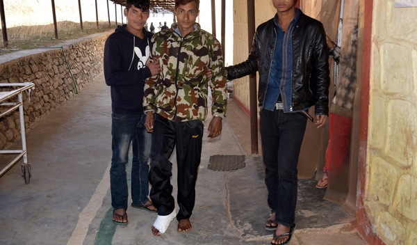 Success! Sunil from Nepal raised $579 to treat his fractured foot. | Watsi